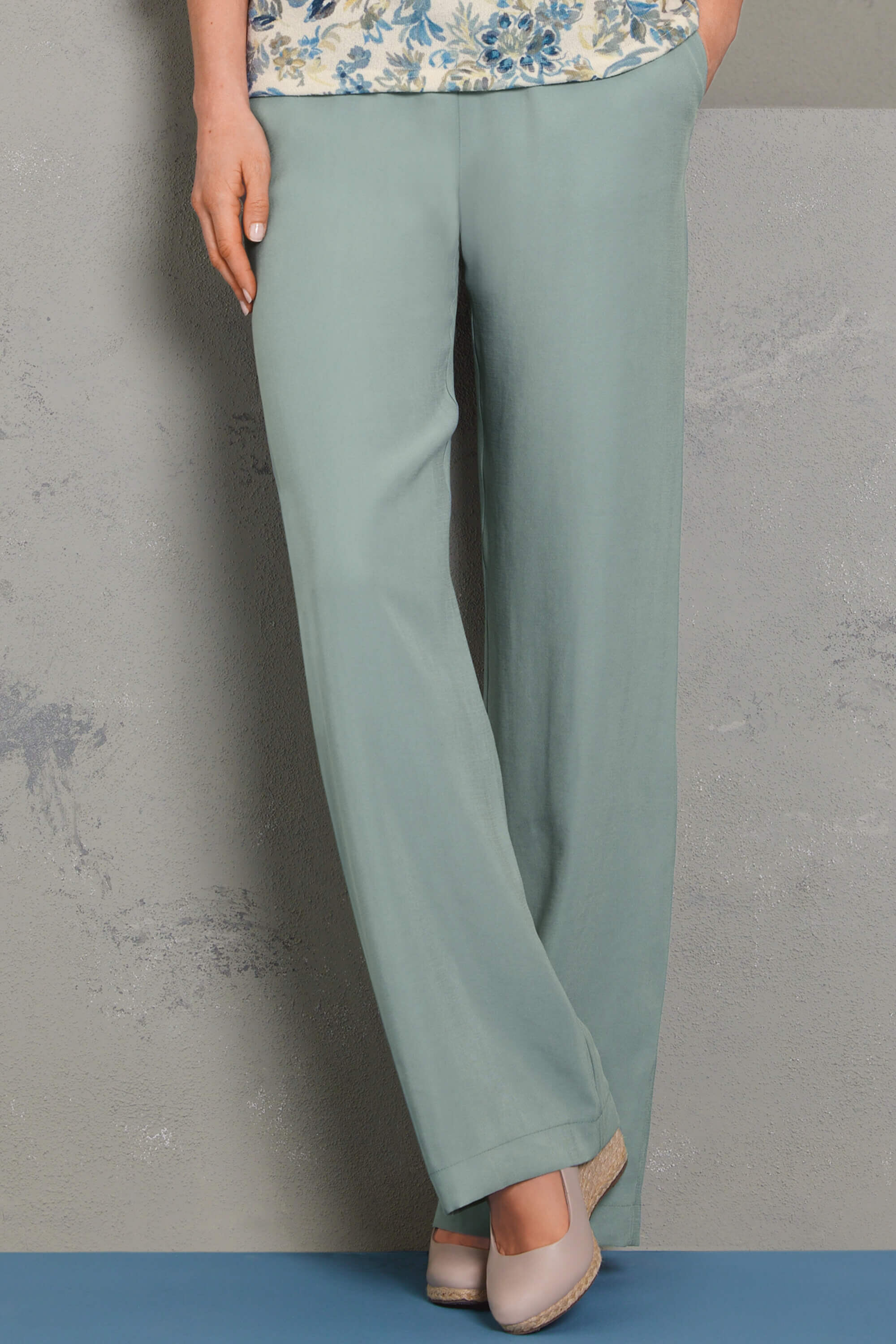Ladies Classic Elastic Waist Trousers | Cotswold Collections