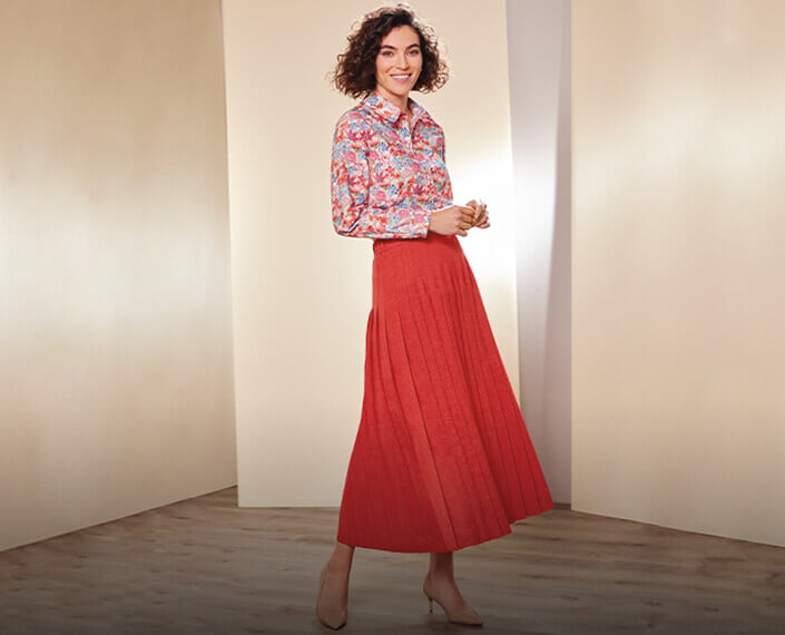 Mature Women's Classic Clothing | Cotswold Collections